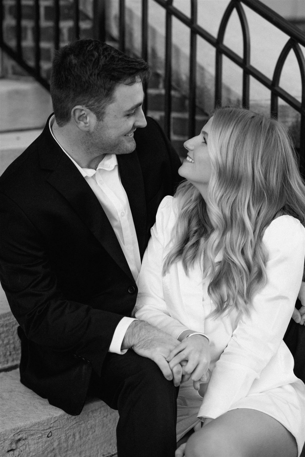 Classic and Modern Engagement Session in Downtown Bowling Green ...