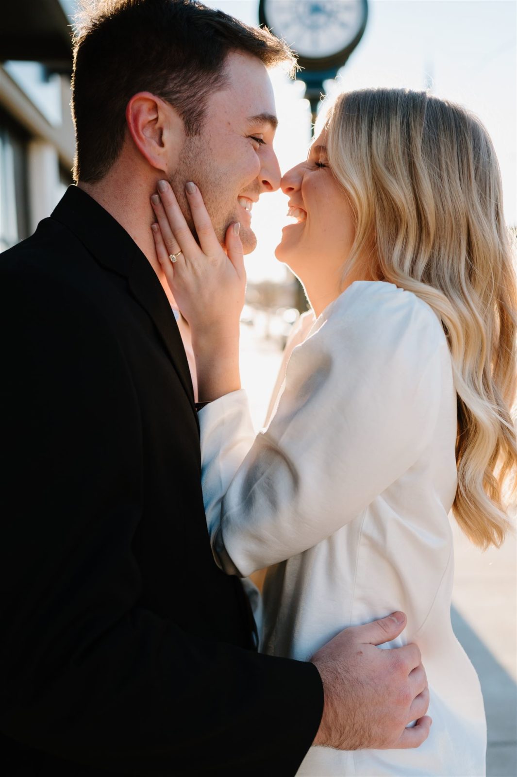 Classic and Modern Engagement Session in Downtown Bowling Green ...