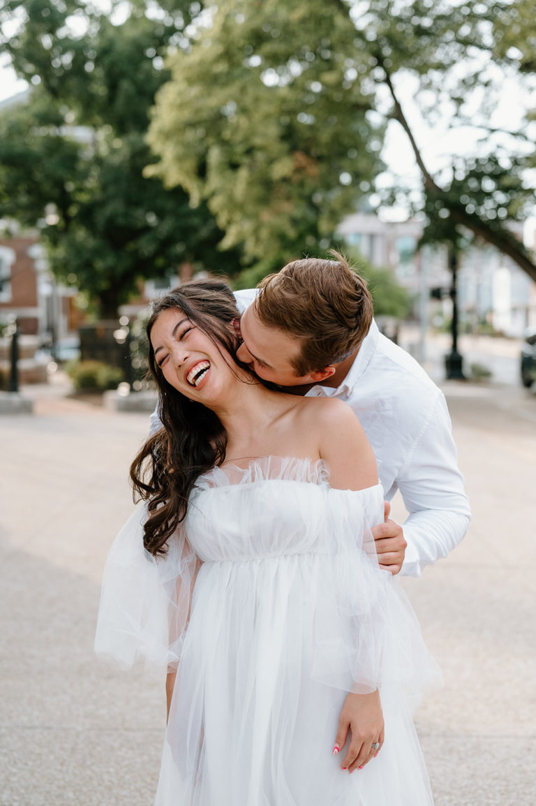 Modern City Engagement Session in Kentucky - Jenna and Jacob - Keely ...