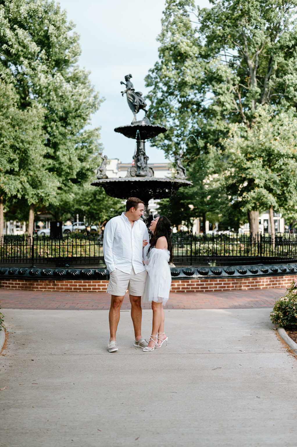 Modern City Engagement Session in Kentucky - Jenna and Jacob - Keely ...